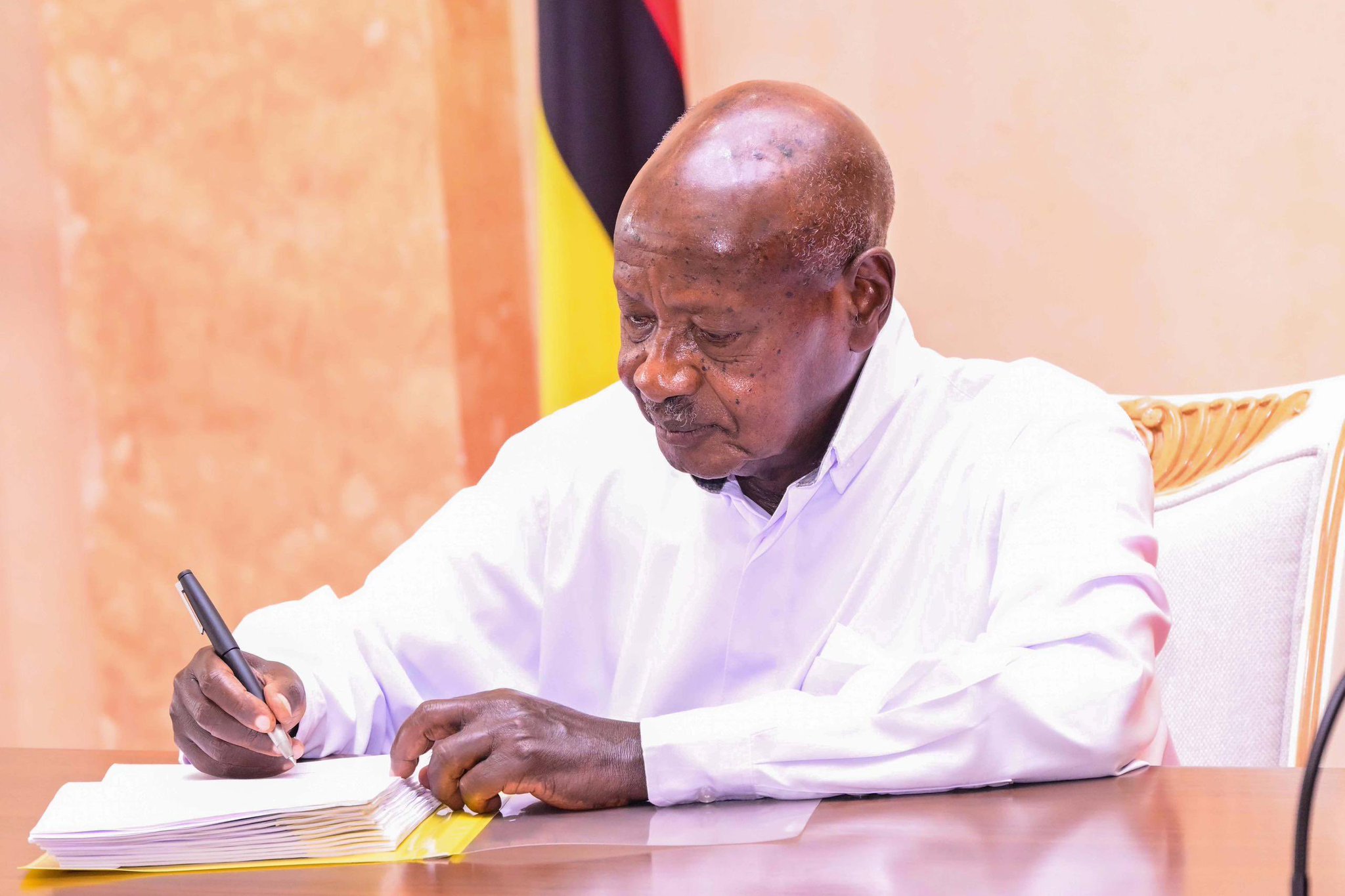 President Museveni Signs Sugarcane (Amendment) Act Into Law, Paving Way ...